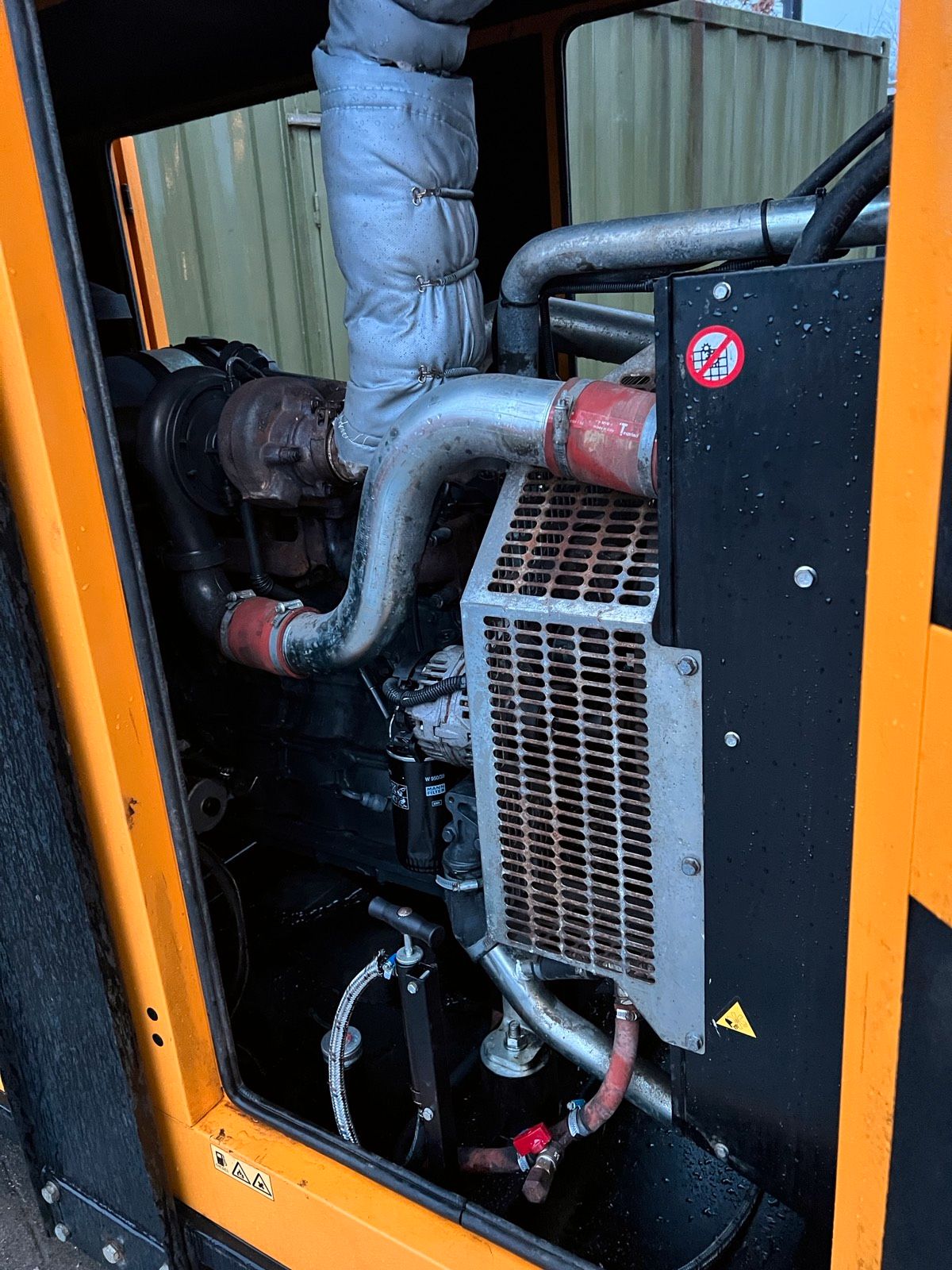 2 x Groupe électrogène de secours Iveco 200 KVA - OUAGADOUGOU.ONLINE